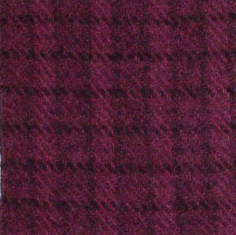 Plum Check Bolt Wool 7" Sweetheart Square – Wool and Dye Works
